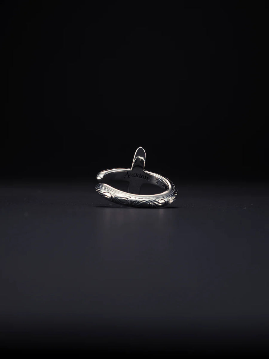 Engraved Cross Ring – Roots Bonds ONLINE STORE