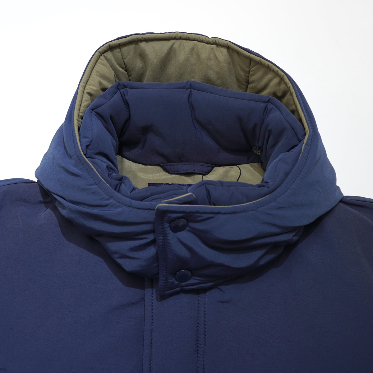 MOUNTAIN HAT PADDING JACKET CLIMA SHIELD – Roots Bonds ONLINE STORE